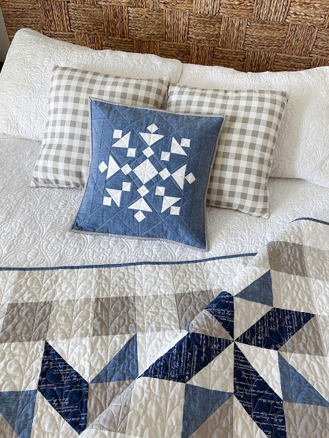 Free block pattern: Snazzy Snowflake – Carried Away Quilting