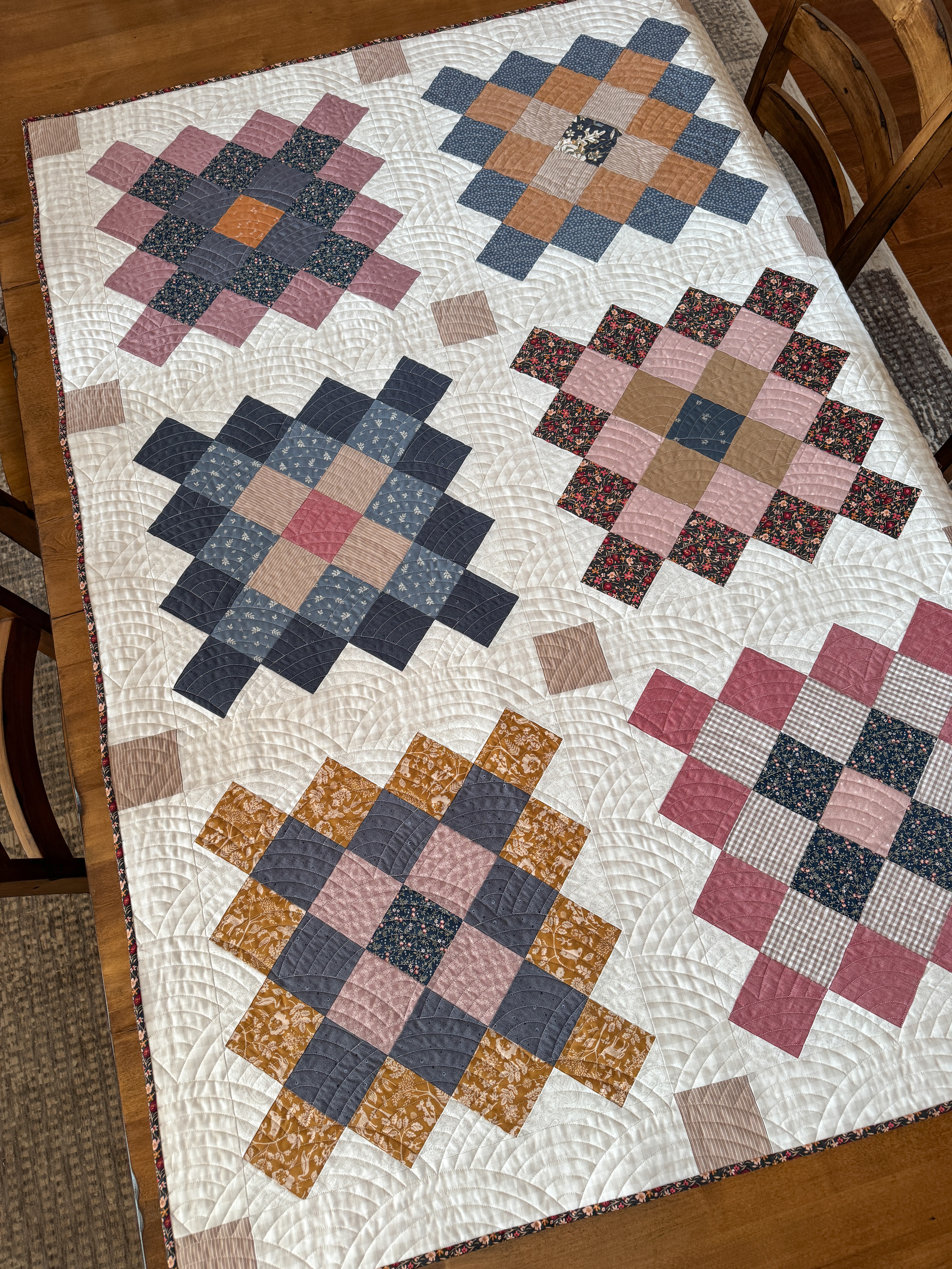 Good Morning fat quarter quilt finish – Carried Away Quilting